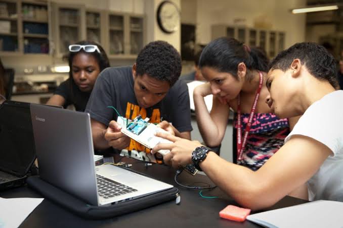 Data Science vs Computer Science: Which Course Is More Future-Oriented ...